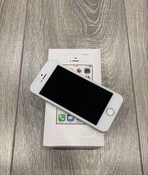 Телефон iPhone 5S Silver 16 GB