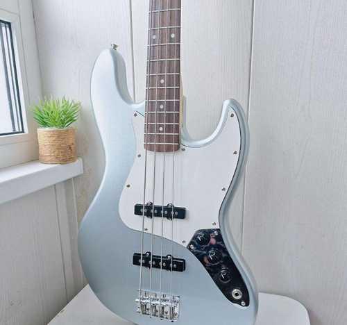 Бас-гитара Squier Jazz Bass Affinity SLS