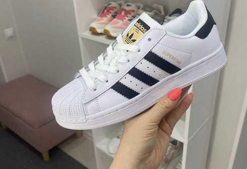 Кроссовки женские adidas