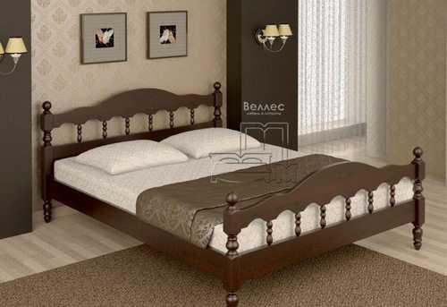 Кровать двухспальная из натурального дерева