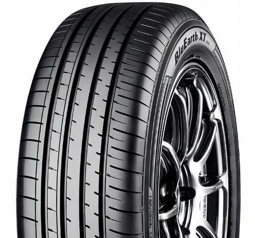 Yokohama BluEarth-XT AE61 215/70 R16 100H