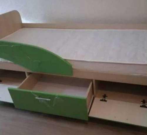 Детская кровать Дельфин 160*80, зеленая