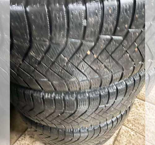 Pirelli Ice Zero FR 235/55 R19