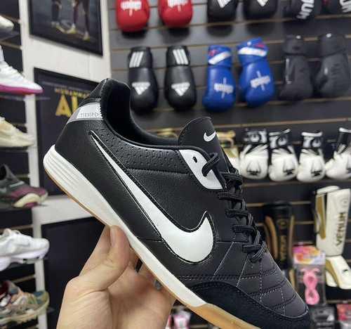 Футзалки nike tempo 41-45 Черные