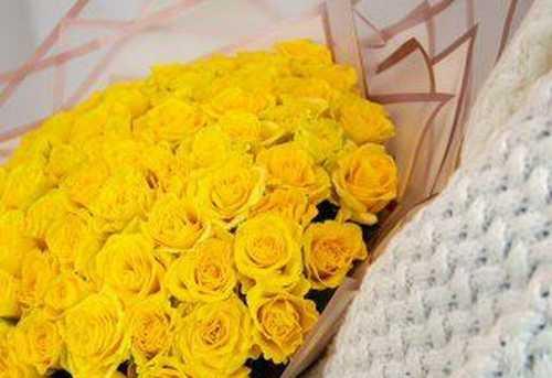Букет из 101 жёлтой розы 40 см (Россия)