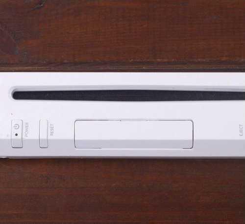 Фронтальная панель Nintendo Wii RVL-001