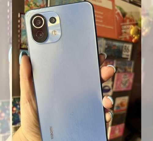 Телефон Xiaomi Mi 11Lite