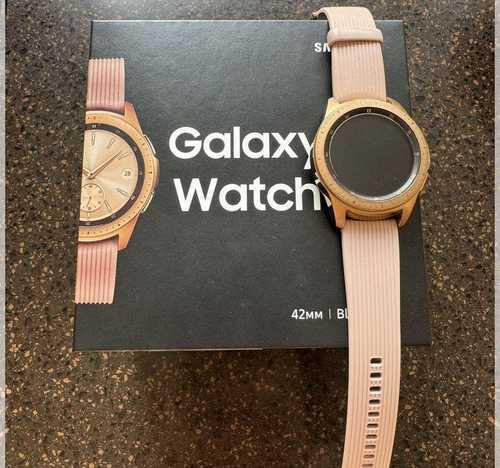 Samsung Gear Galaxy Watch 42 мм розовое золото