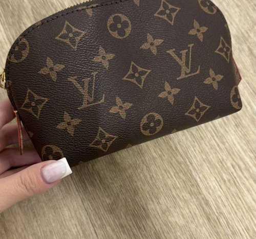 Косметичка louis vuitton