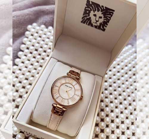 Часы женские anne klein
