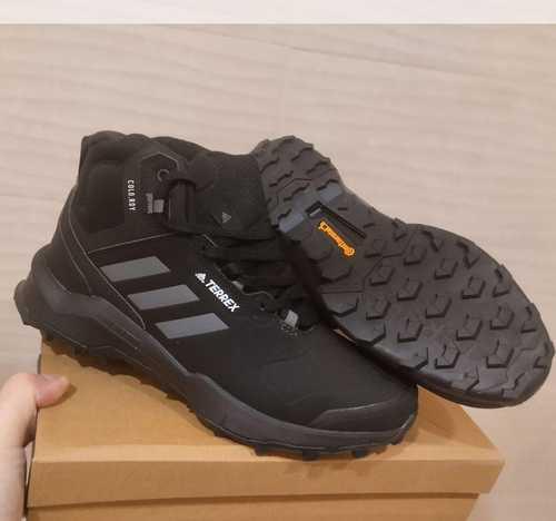 Слив зимние Adidas Terrex