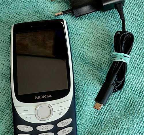 Nokia 8210