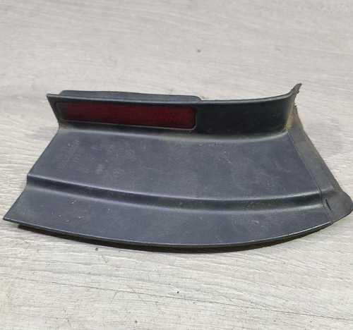Накладка под фонарь правый volkswagen passat