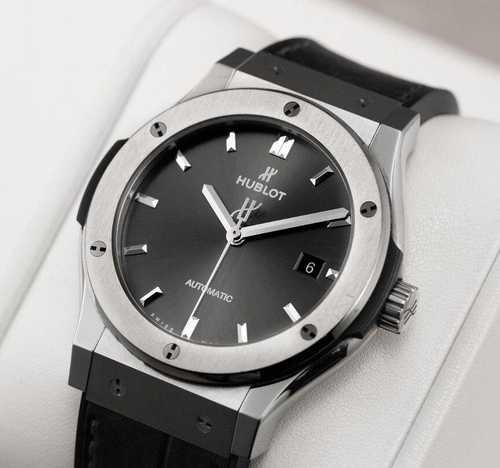 Часы Hublot Classic Fusion black 42mm