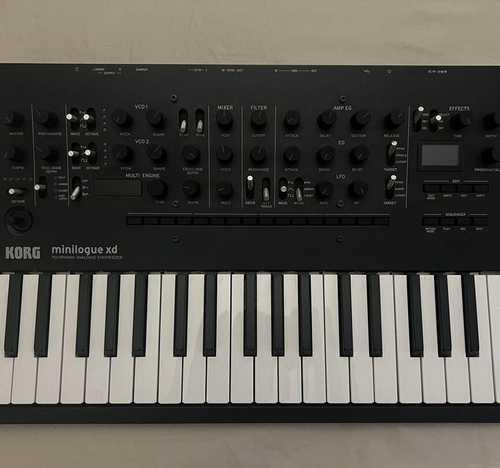 Синтезатор Korg Minilogue XD