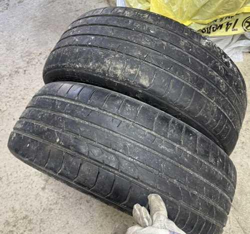 Kumho Crugen Premium KL33 235/55 R19 28R