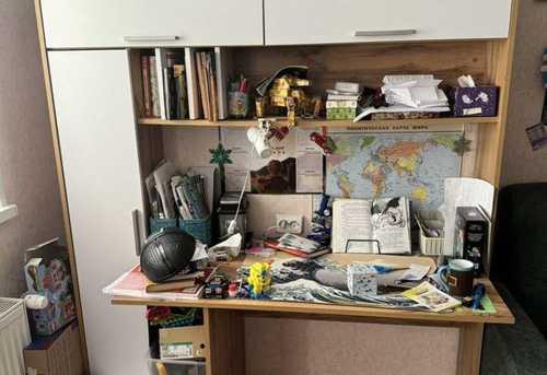 Письменный стол для школьника со шкафом