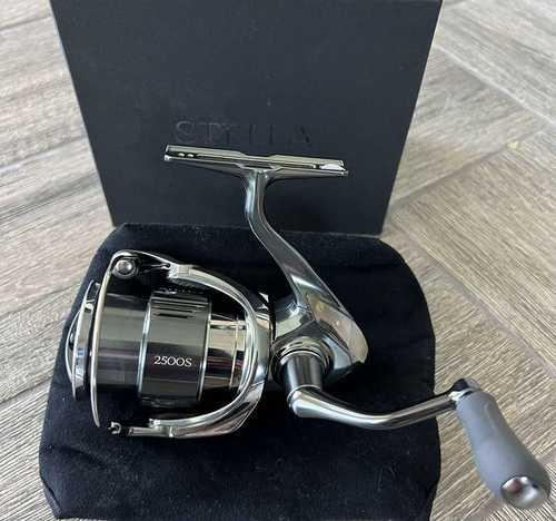 Катушка Shimano Stella 2500s