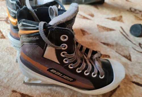 Вратарские коньки bauer performance 36.5р
