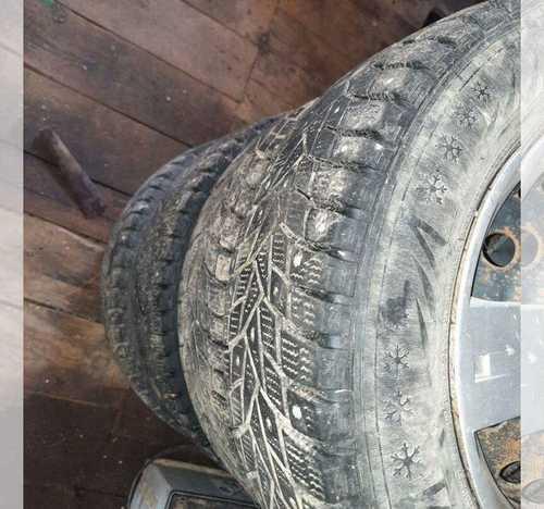 Dunlop SP Winter Ice02 185/70 R14