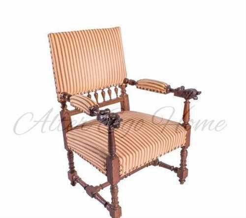 Антикварное кресло 1880-х гг