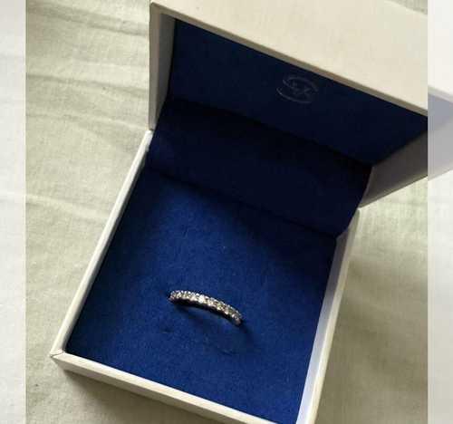 Серебряное кольцо с фианитами