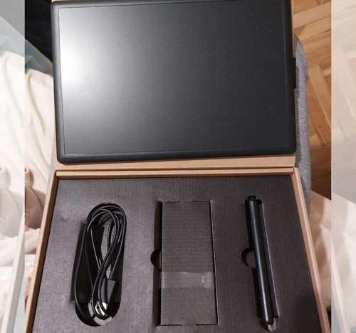 Wacom Графический планшет One M