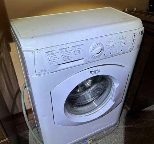 Hotpoint Ariton arusl 85. Стиральная машина