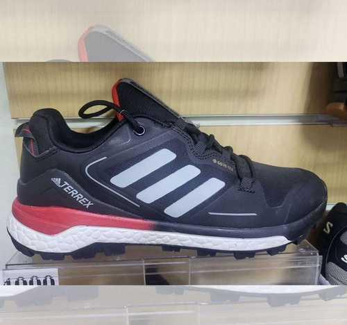 Кроссовки adidas terrex (в размерах)