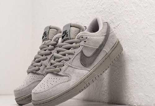 Кроссовки reigning champ X nike dunk LOW PRO SB