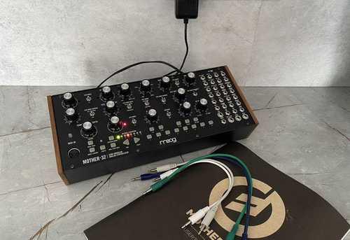 Moog mother 32