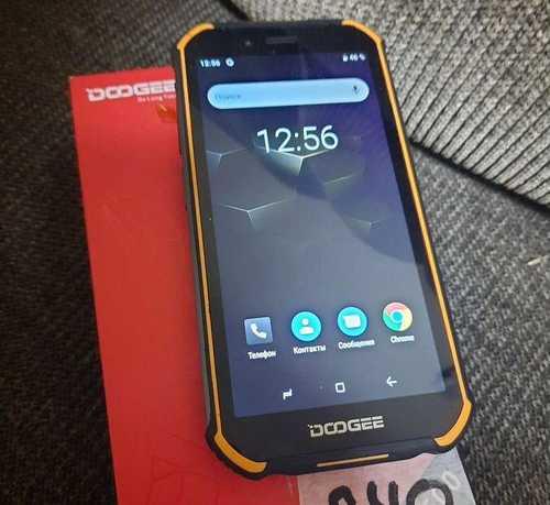 1 / 2 Смартфон защищенный Doogee S40 2/16