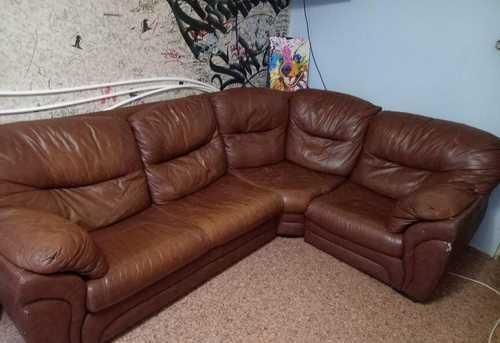 Кожаный угловой диван бу самовывоз цена 15.000