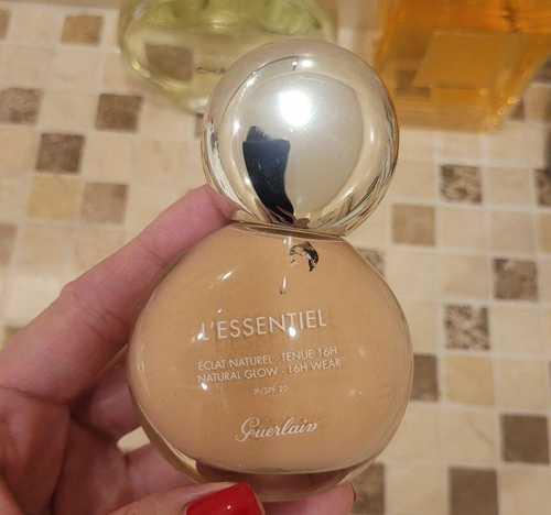 Тональный крем Guerlain L’essentiel