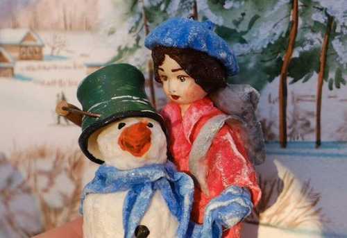Ватная ёлочная игрушка. девочка со снеговиком