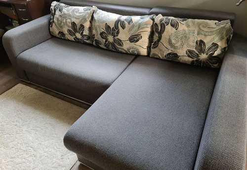 Угловой диван и кресло-кровать бу