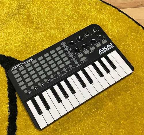 Midi-контроллер Akai Apc Key 25