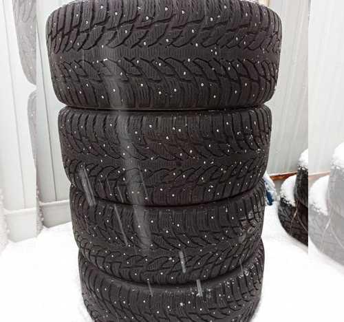 Nokian Tyres Hakkapeliitta 9 SUV 285/60 R18