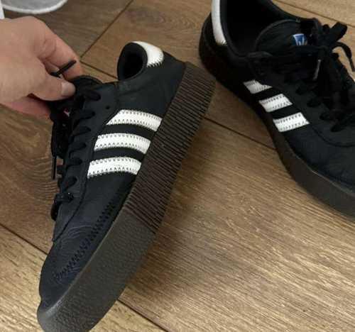 Кроссовки adidas samba 37 размер