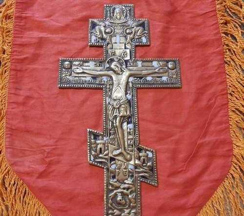 Крест старинный,большой,тяжелый. 19 век. Эмали