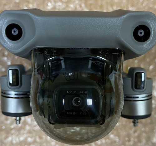 Квадрокоптер dgi mavic air 2