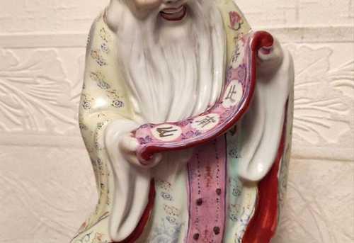 Статуэтка китайский фарфор Старец со свитком