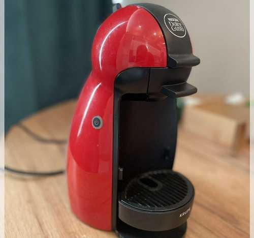 Кофеварка dolce gusto