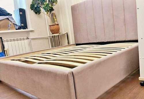 Кровать двухспальная мягкая в стиле лофт loft