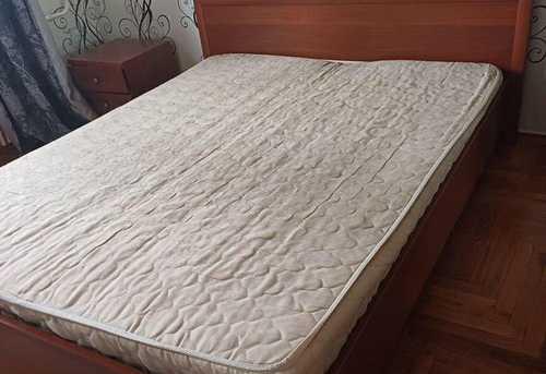 Продам 2-спальную кровать б/у с матрасом и тумбу