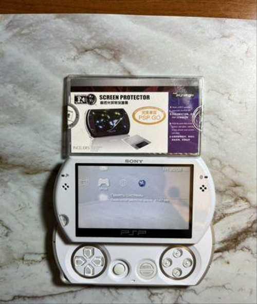 Sony Psp Go White (прошитая + множество игр)