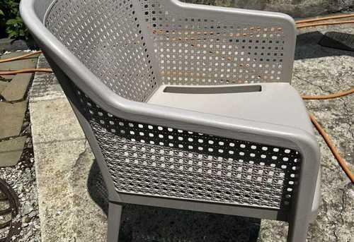 Кресло садовое пластиковое под ротанг