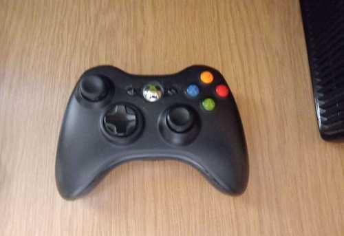 Xbox 360 приставка в комплекте с пультом