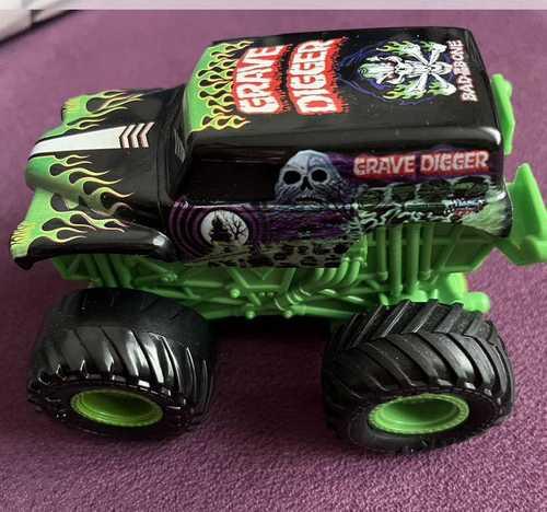 Машинка Monster jam 1:43