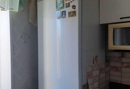 Холодильник атлант двухкамерный,двухкомпрессорный